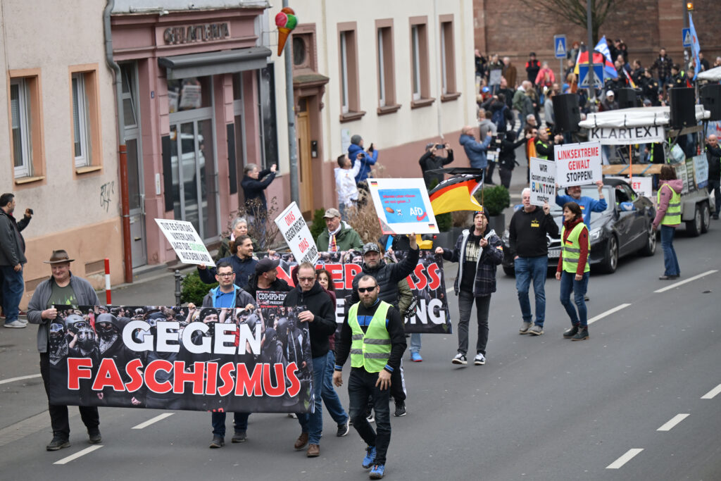 Extrem rechte Demonstration in Aschaffenburg | dokunetzwerk rhein-main