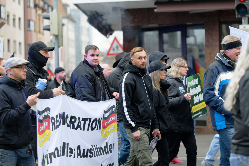 Extrem rechte Demonstration in Aschaffenburg | dokunetzwerk rhein-main